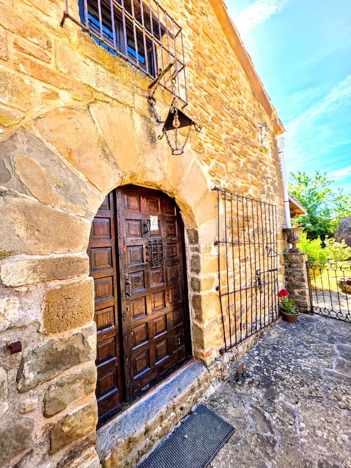 Casa Ondare Etxea By Clabao - Sangüesa