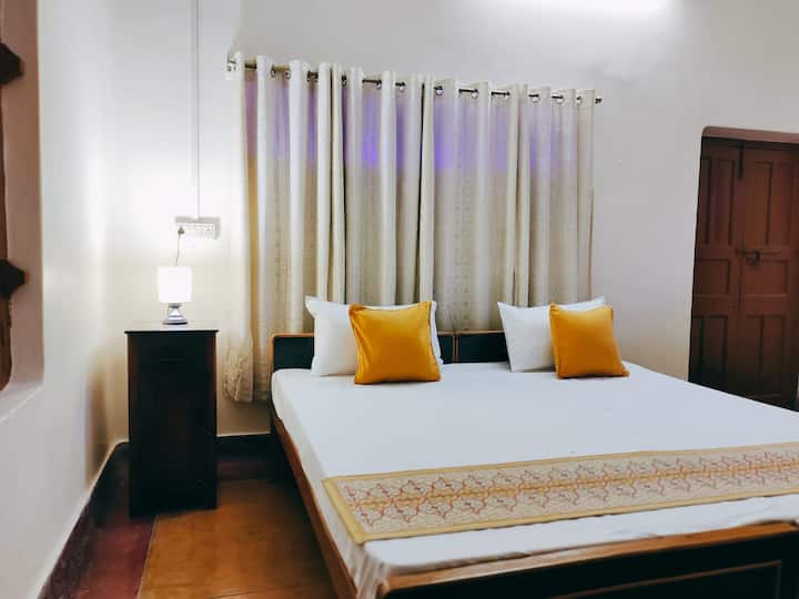 Vasundhara - Homestay Near Subeh-e- Banaras - Varanasi
