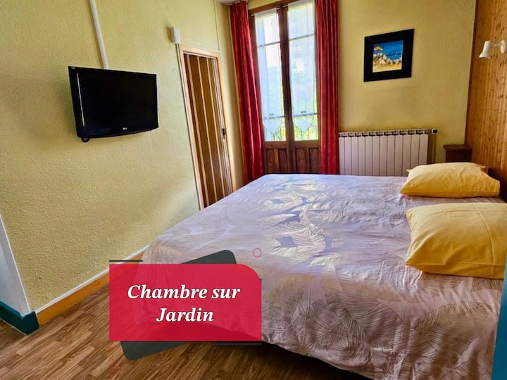 Chambre Sur Jardin Proche Centre Ville - Aix-les-Bains