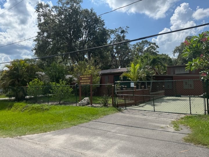 Oaks And Palm- 2 Bedroom House - Lake Kissimmee State Park, Lake Wales