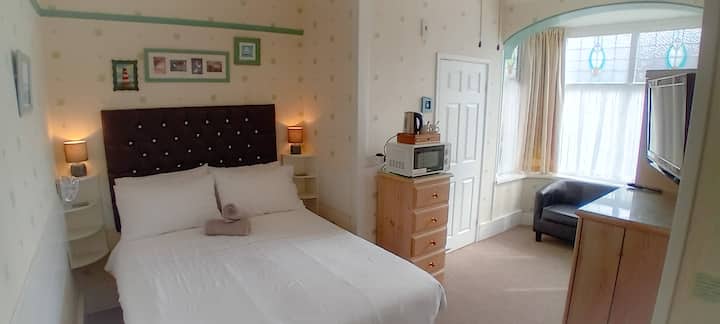 Home And Away Guesthouse Room 3 - Flamborough