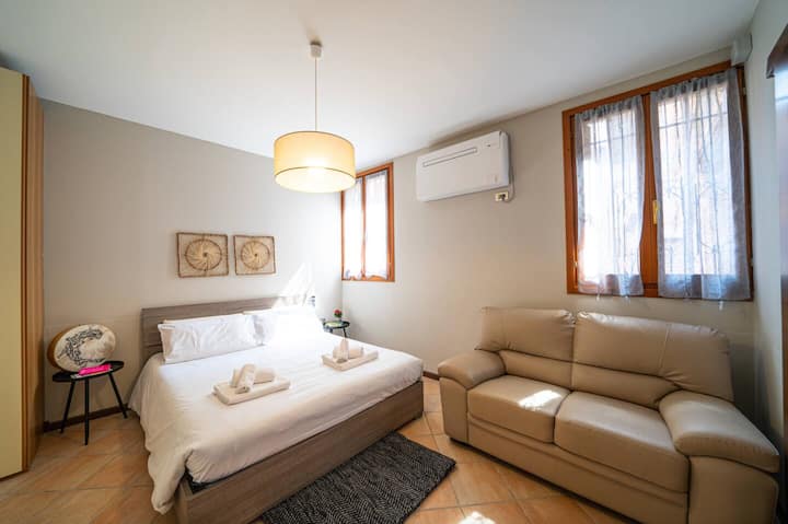 Central, Cozy & Authentic – Ideal For Couples - Venice