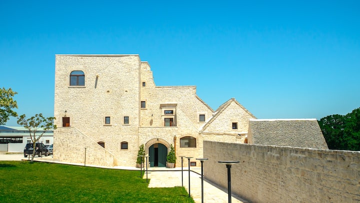 Room In Stone Farmhouse With Spa And Pool - Noci