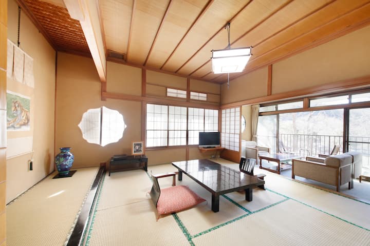 【Spacious Room】onsen&activities/2 Meals/6ppl - Shizuoka, Japan