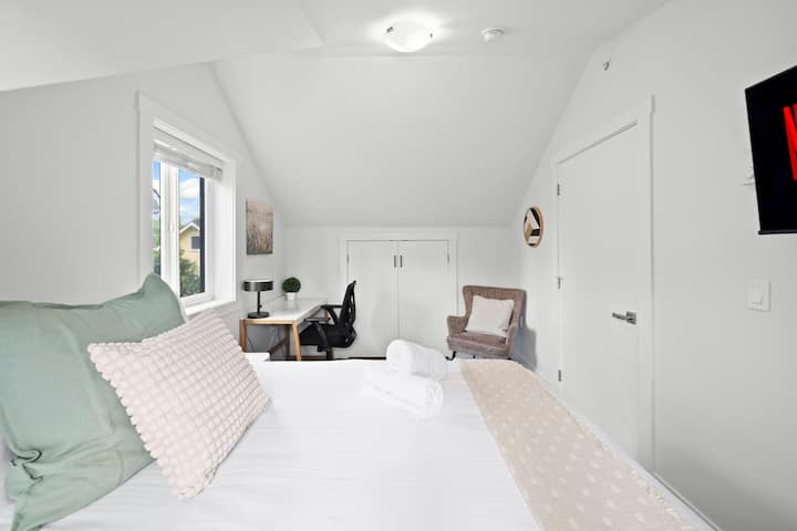 *New!* West Coast Retreat | Central Van - Vancouver