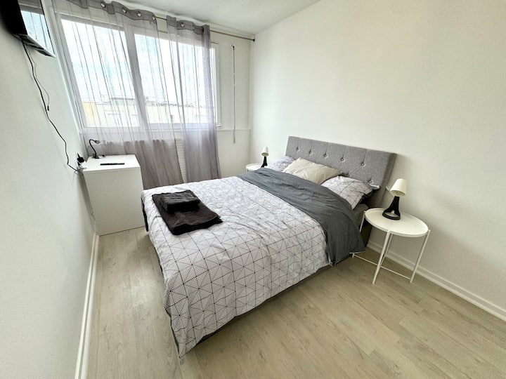 Grand Appartement-3 Chambres Bureau Tv-part Dieu - Rillieux-la-Pape