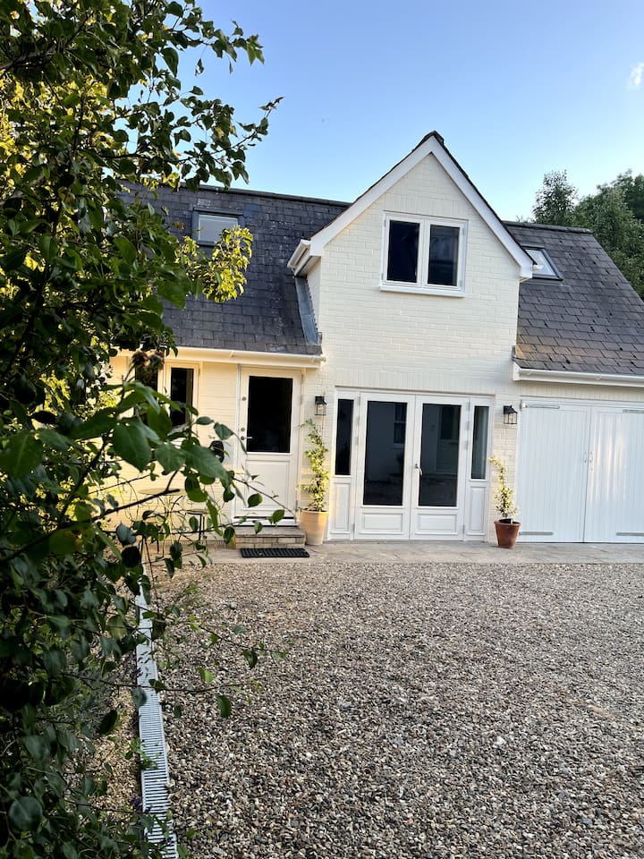 Cozy Boutique Apartment 30 Mins From Heathrow - Henley-on-Thames