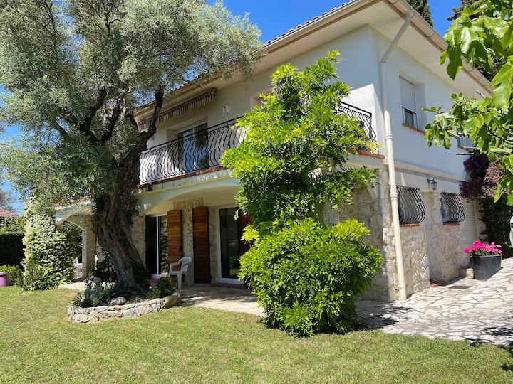 2 Appartements Mitoyens / Villa - Vence