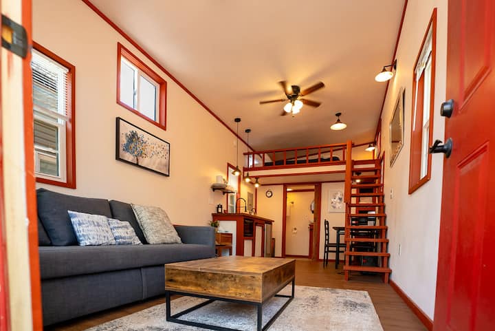 The Mariposa Tiny Home Perfect For Kids & Families - Lyons, CO