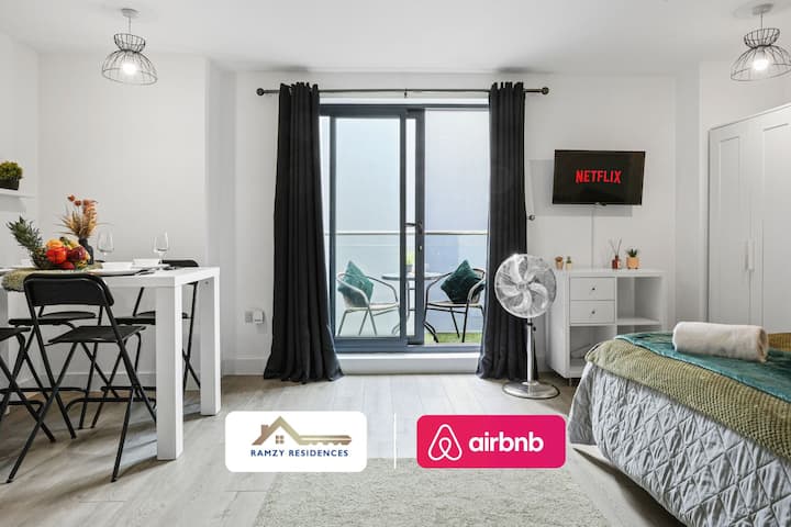 10%off Weekly Modern Cosy Studio With Parking - Hemel Hempstead