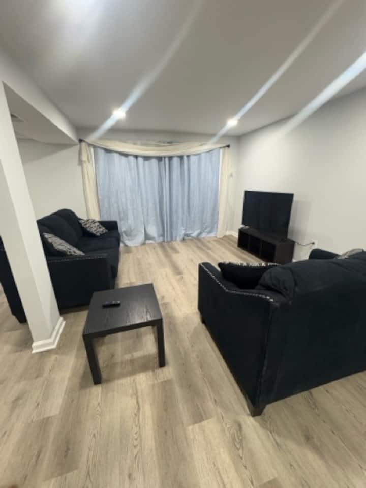 Country On The Outside, Cozy On The Inside - Waynesville, MO