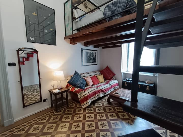 Lovely Vintage Appartament - Turin