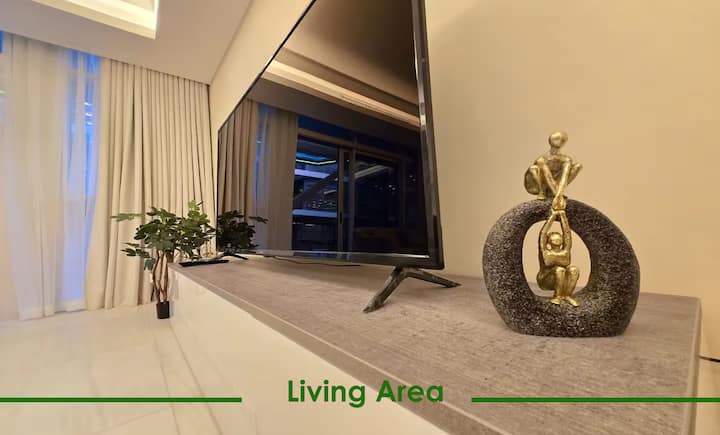 Airconditioned Balcony With Crystal View,1br@pearl - Lusail