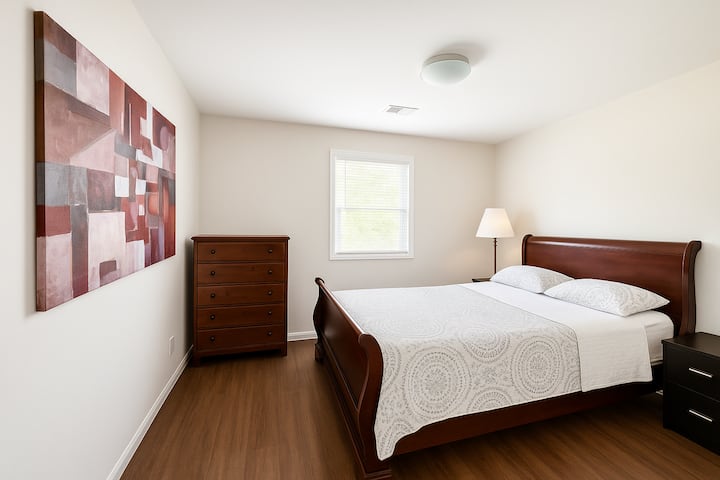 Cozy Room In Large Shared Home - Dumfries, VA