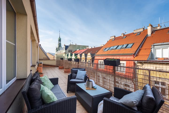Amazing Central Apartment With A Roof Terrace - Prague