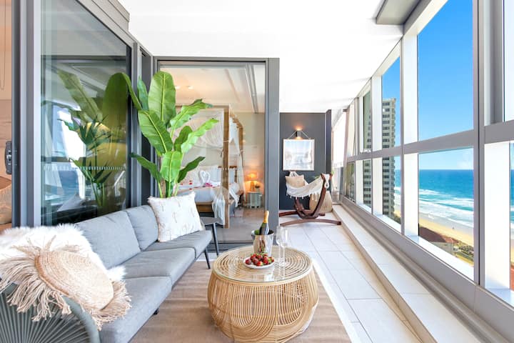 Sapphire Oceanview Suite - The Langham - Gold Coast