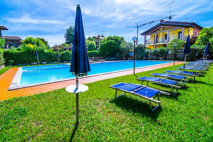 Balcone Vista Lago | Dimora Aurelia + Piscina - Desenzano del Garda