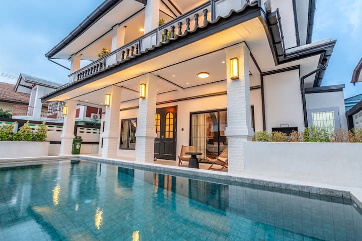 4br Pool Villa|1minute To Beach|utilities Included - Pattaya