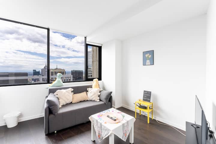 Perfect City Base - Southerncross Skybus/free Tram - Melbourne