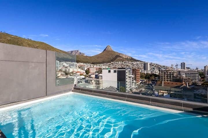 Sea Point Sunny Studio /Pool/wifi/aircon/mtn View - Kapstadt