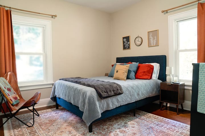 Cozy Modern 2br Near Downtown In Historic Westwood - Cincinnati