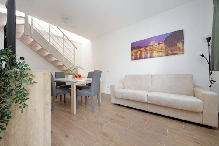 Private Townhouse · 2 Baths · San Lorenzo - Rome