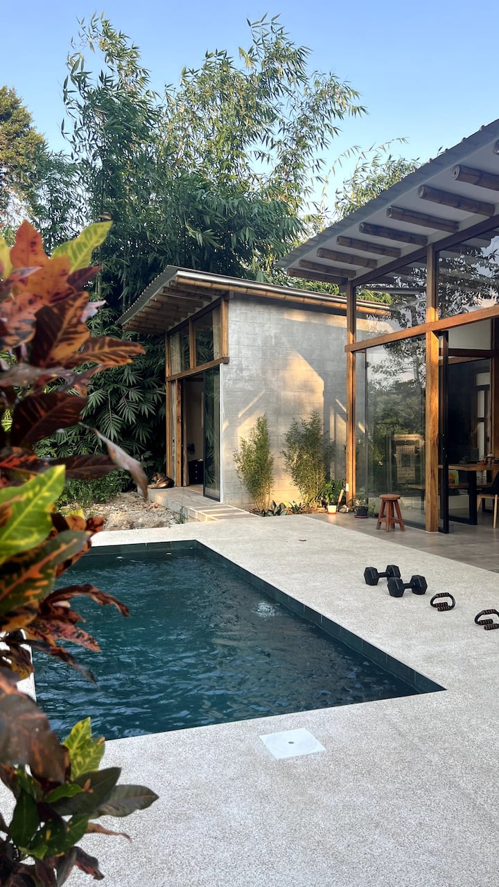 Casa Completa Con Piscina A Pocos Minutos De Macas - Macas