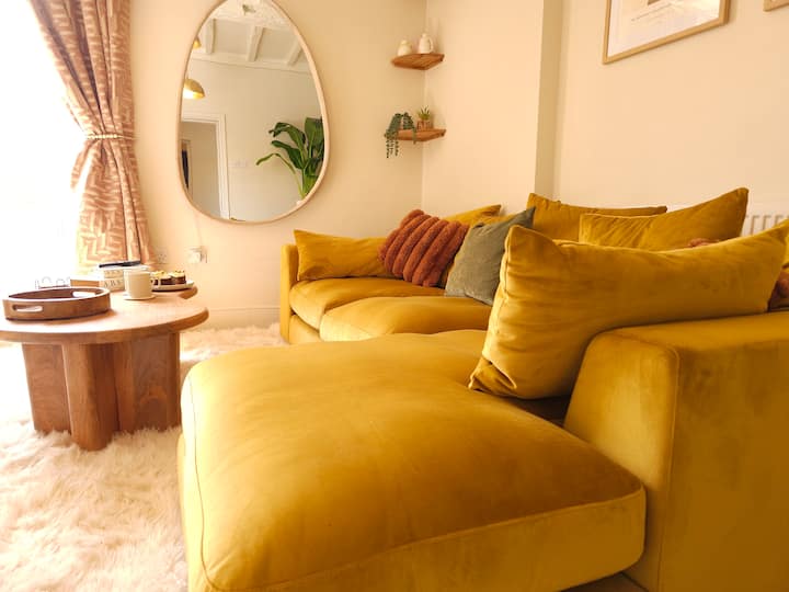 Trendy 2-bed Escape In Prime Central Location - Shrewsbury