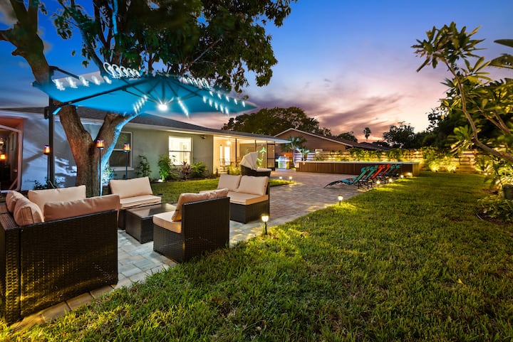 Fancy Retreat - Luxury-pool-bbq-karaoke - Bradenton, FL