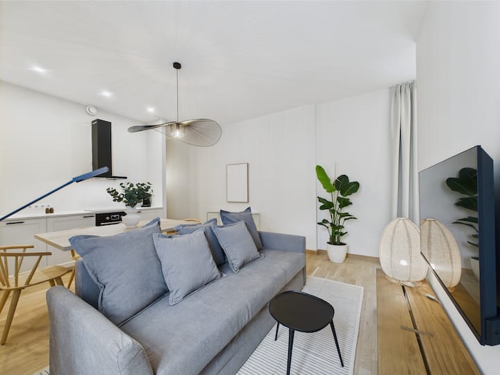 Central 2br Apartment | 10min To Old Town - Riga
