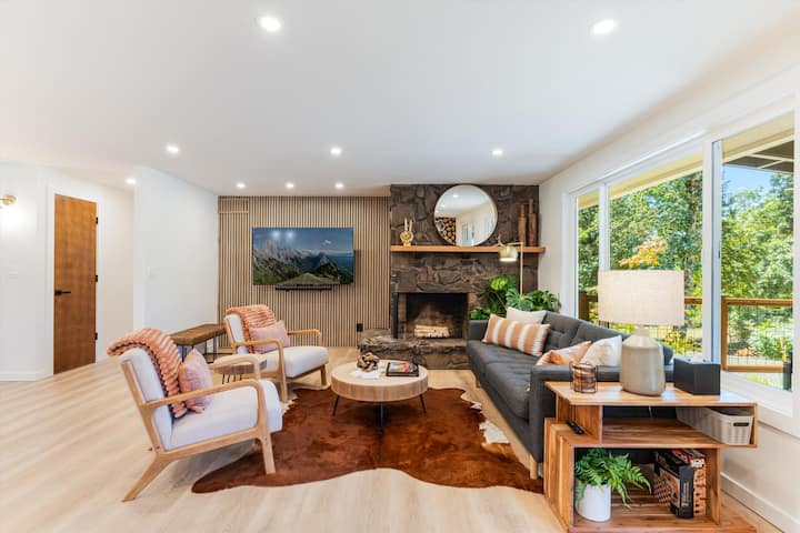 Wilfern Ranch: Lux New Mid-century Modern Home - Domaine Drouhin Oregon