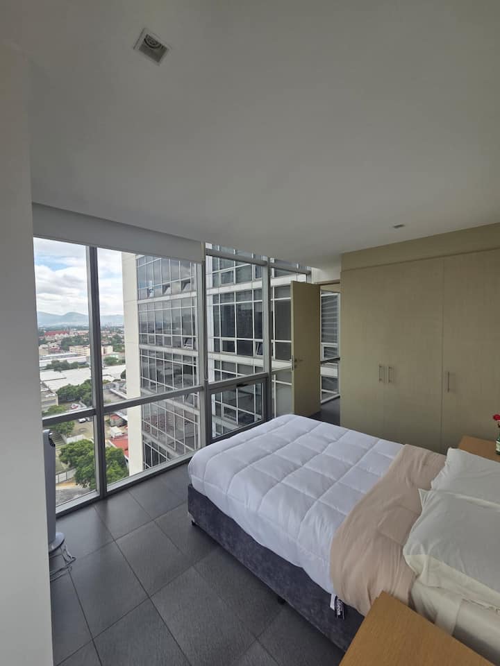 Departamento Amplio Y Cómodo. - Mexico