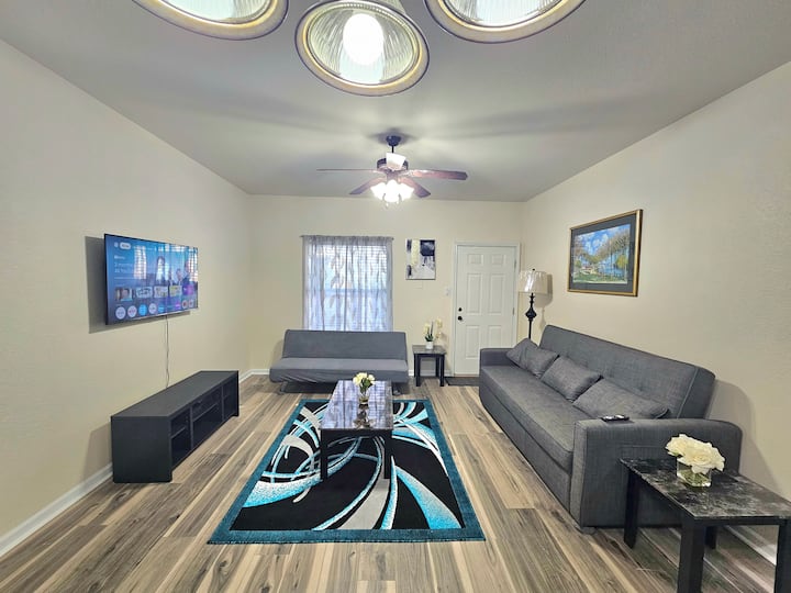 Med. Center Sleeps 6 Downstairs Apt #1 - San Antonio, TX