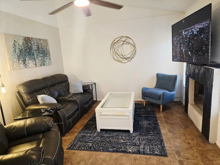 Tempe Condo*full Kitchen* Patio*assigned Parking - Tempe, AZ