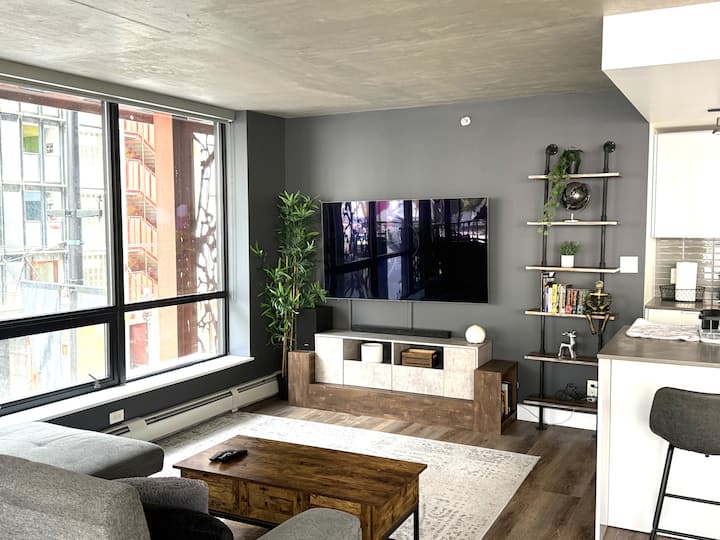 Concrete Jungle W 2bdr + 2bath + 1parking - Vancouver