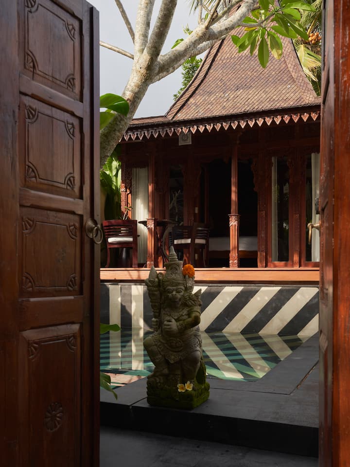 Designer Villa Oasis With Private Pool - Ubud