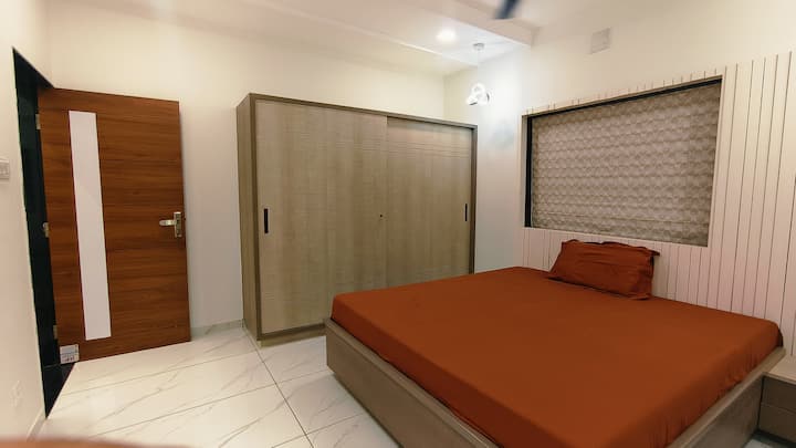 Comfort-filled Bungalow Stay. - Anand