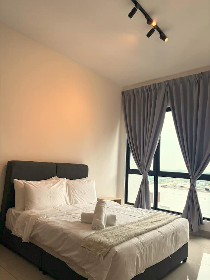 *241 Executive Suite | Alinea Suites - Klang