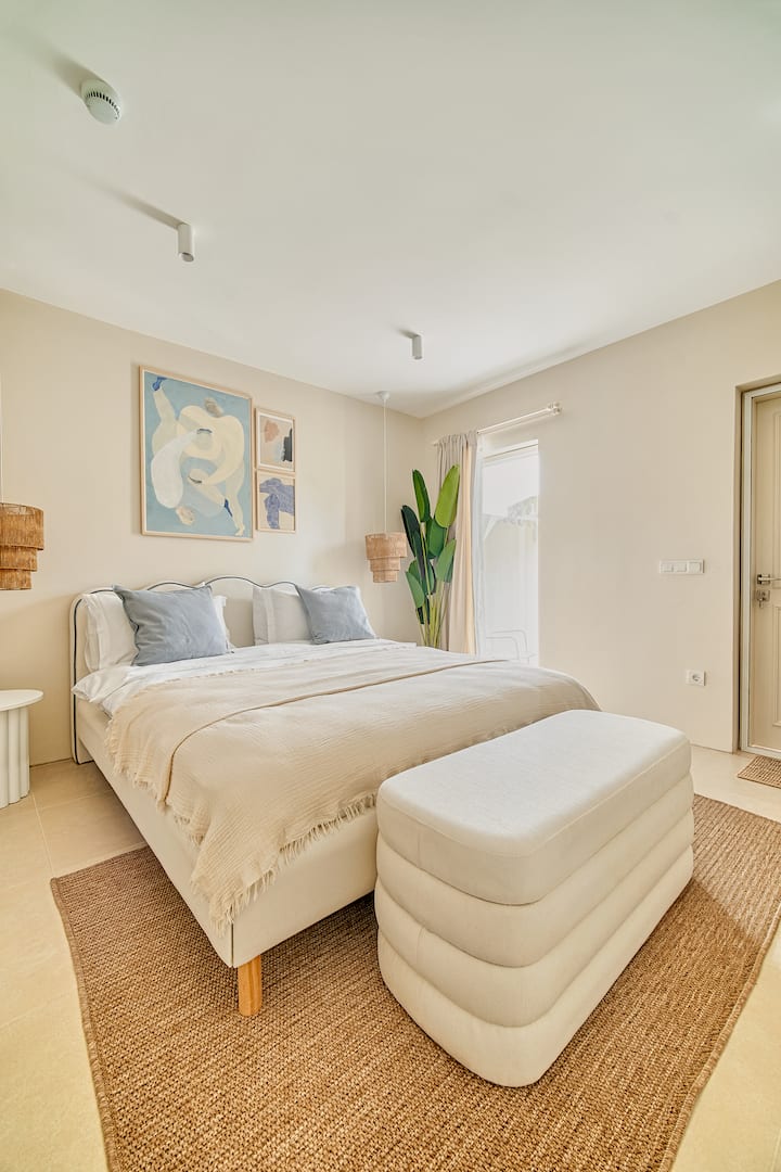 Balkonlu Standart Oda - Alaçatı