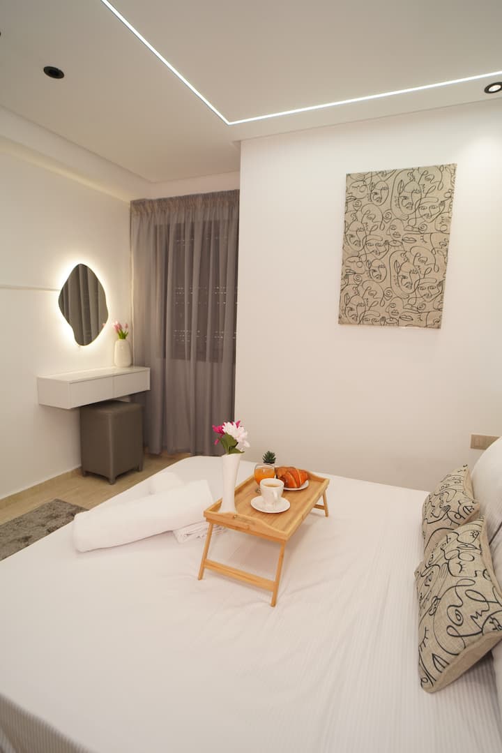 Centre 2br, 5 Min Drive Tgv-ac, Parking & Iptv - Kénitra