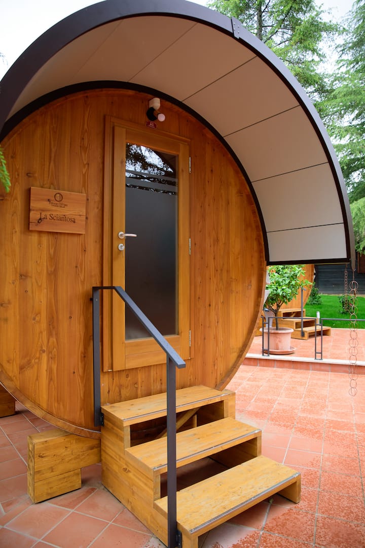 Romantic Wine Barrel Glamping Near Rome - Rieti