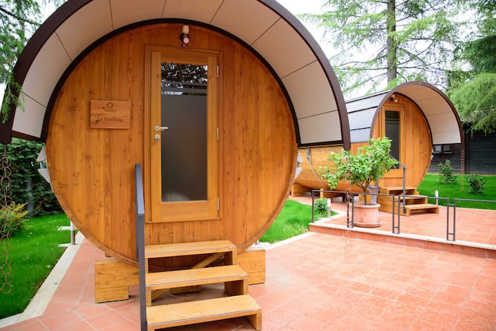 Sleep In A Wine Barrel Near Rome – Glamping Stay - Leonessa