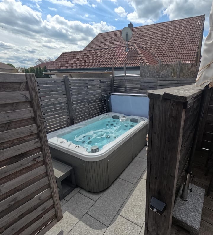 Krabbe Am Rhönstrand Mit Whirlpool - Hammelburg