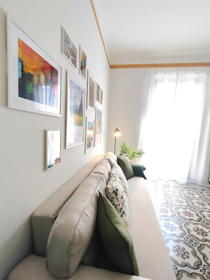 [Center Luxury Apartment] - Netflix - Wifi - Crotone