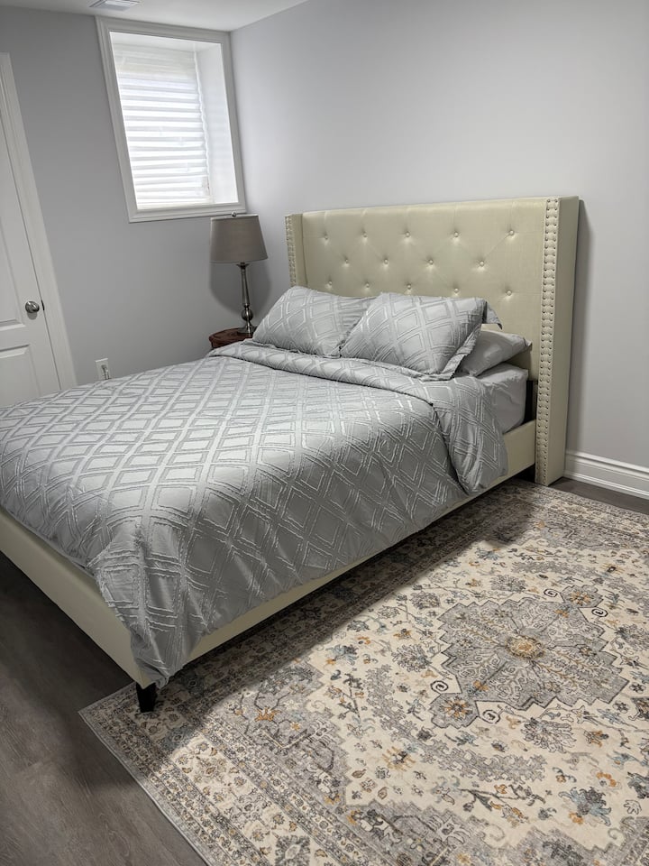 The Basement Apartment - Milton