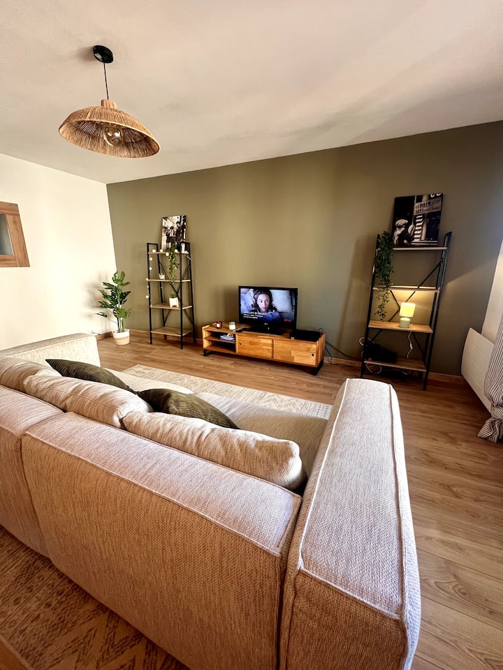 Appartement 6 Pers • Plage à 15 Min • 3 Chambres - Gruissan