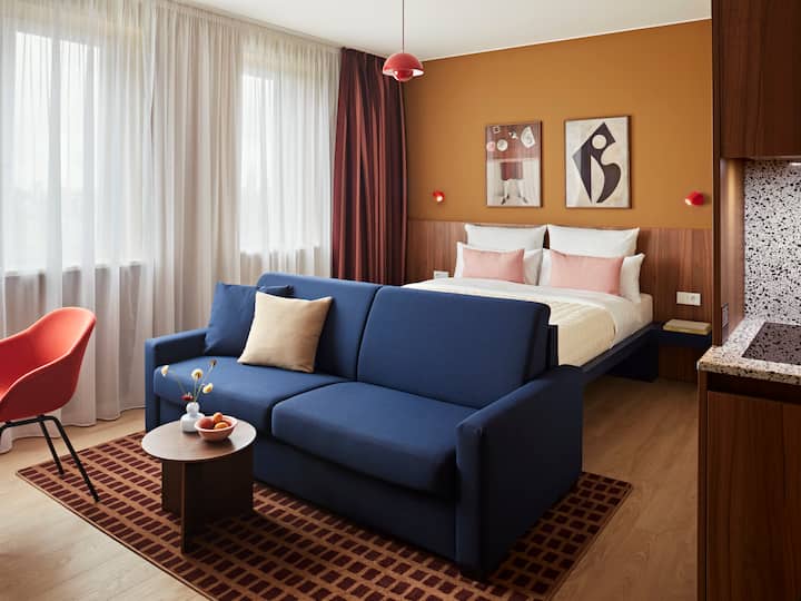 Numa | Large Studio With Kitchenette & Living Area - Hamburgo
