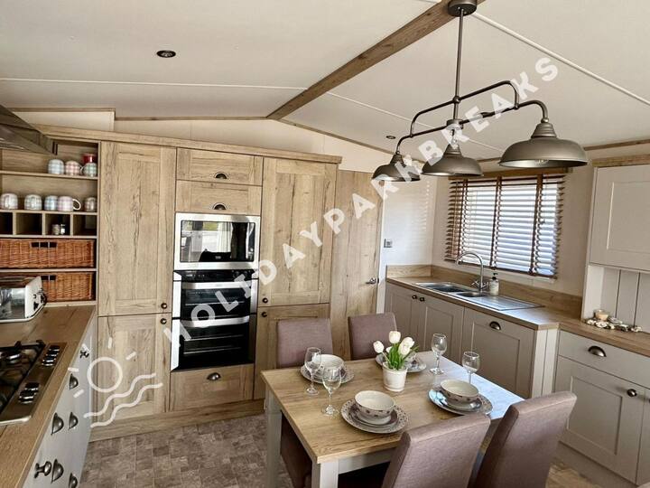 Luxurious 2 Bedroom Lodge - Selsey