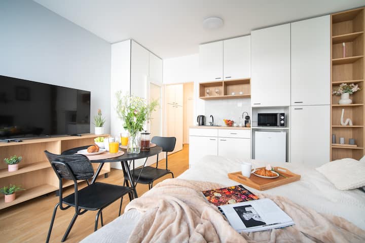 City Relax Apt |Terrace |Free Parking |Nespresso - Brno