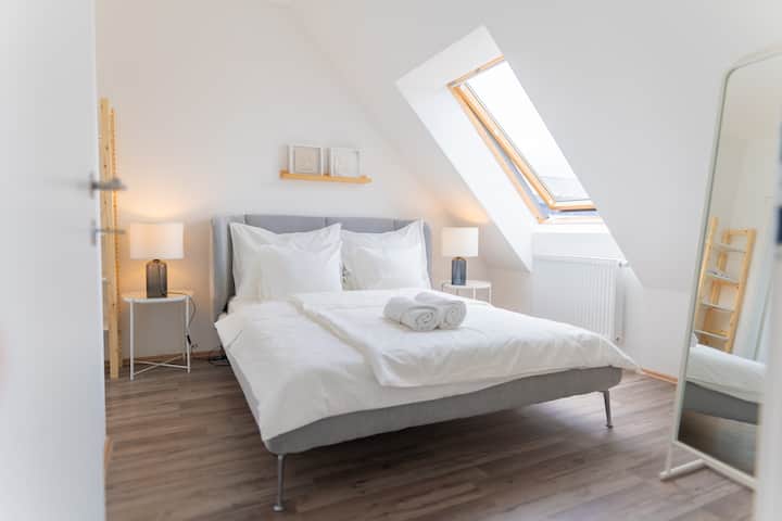 Prater Park Small Penthouse - Vienna